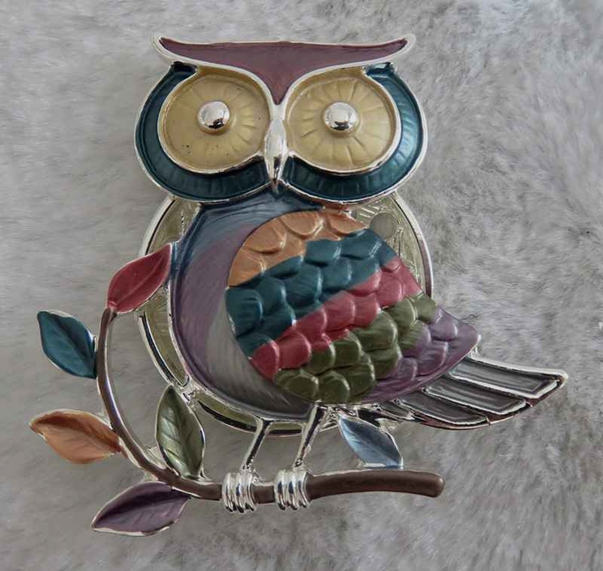 Magnetic Broaches – Empress Easy Wear, Inc.