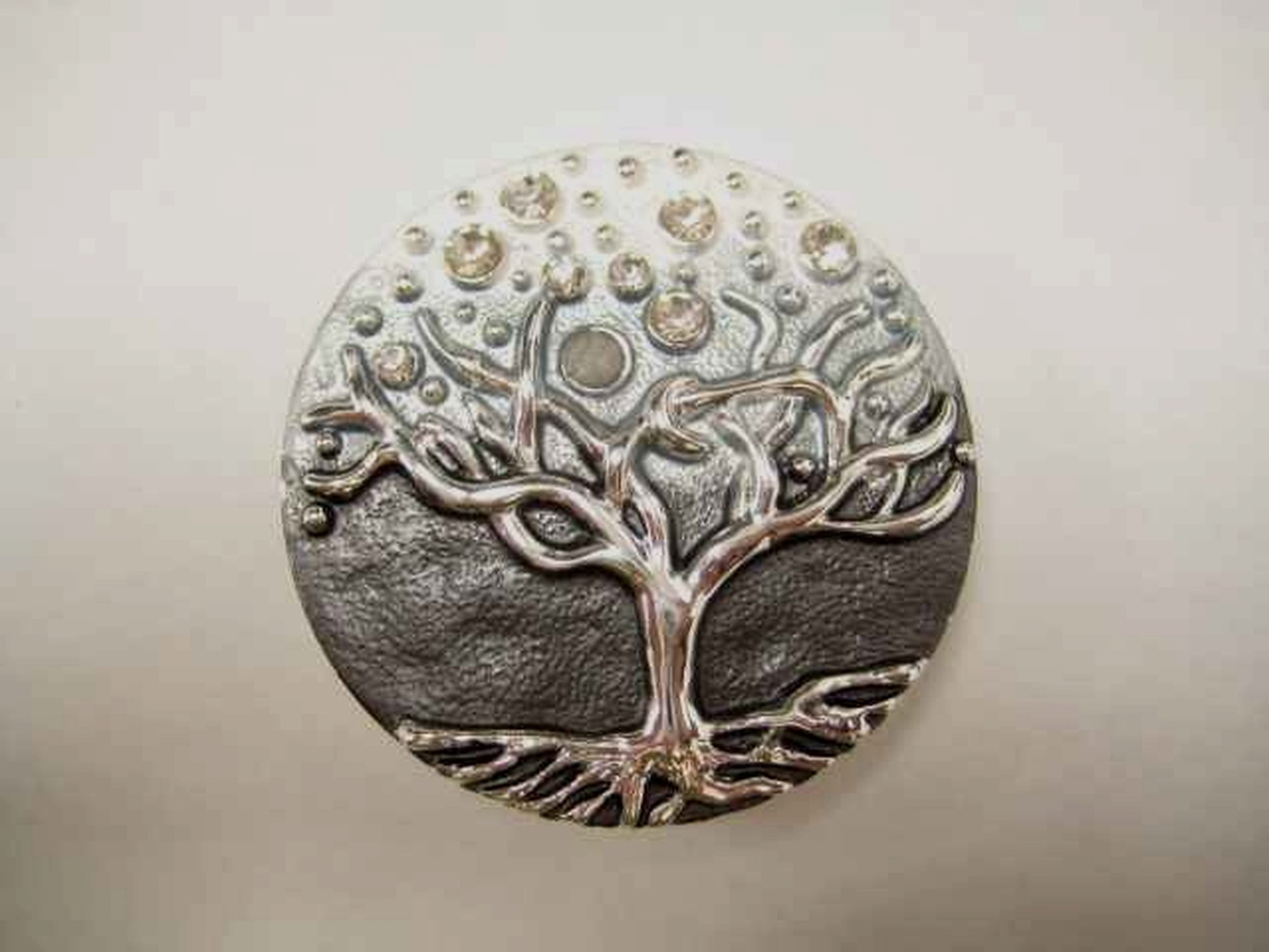 J62060-Magnetic Broach - Tree Of Life Grey – Empress Easy Wear, Inc.